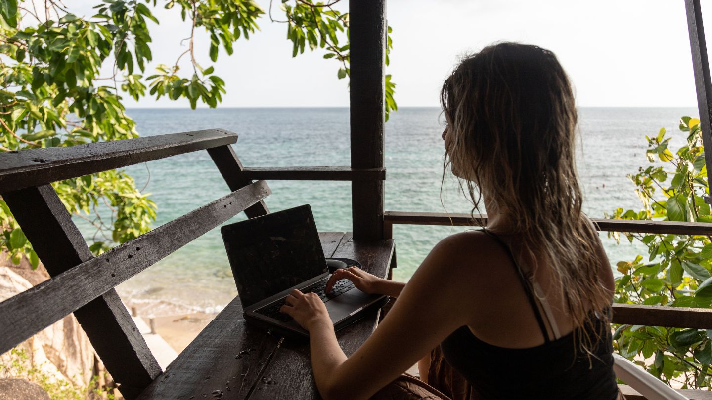 Top 5 Digital Nomad Hubs Where You Can Stay For Up To 6 Months - Work ...